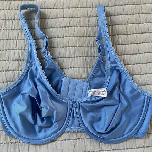 Wacoal | Intimates & Sleepwear | Wacoal Underwire Bra | Poshmark